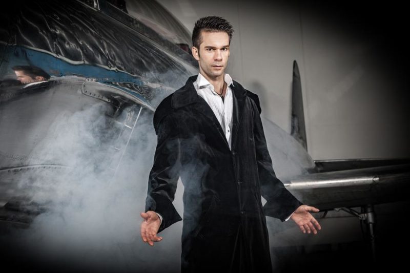 Professional magician & illusionist: MAGIC MAN from Germany